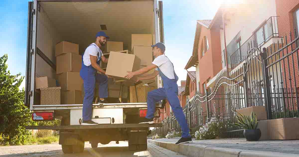 How to Pick the Right Moving Company in 4 Steps | The Storage Space