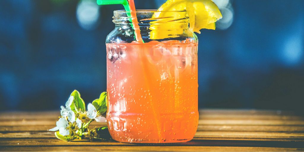 How to Set Up the Ultimate Spritz Bar for Summer | CubeSmart