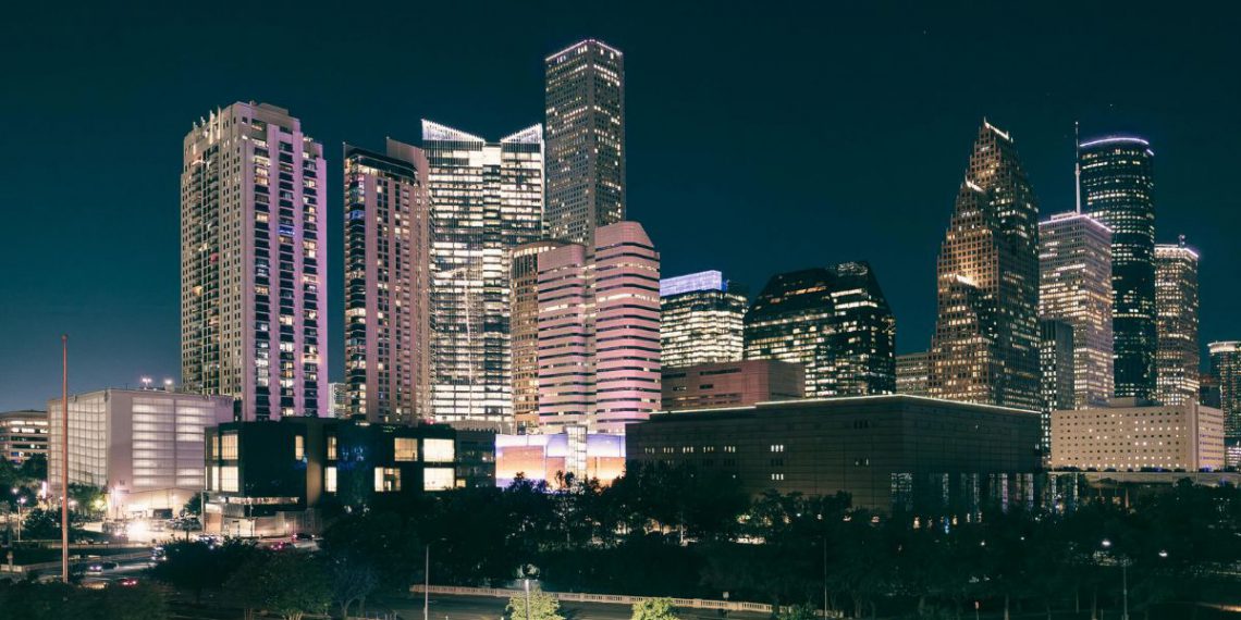 Why the 6 Wards of Houston Are Worth the Move | CubeSmart