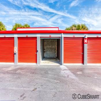 Self-Storage Units at 13750 Plantation Rd in Fort Myers, FL @CubeSmart