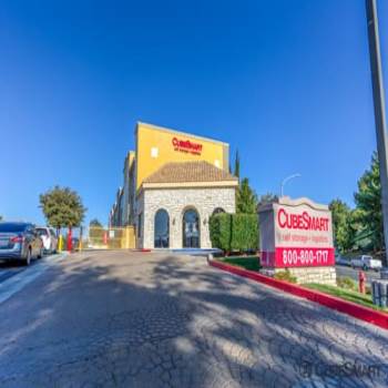 Self-Storage Units at 3915 Green River Rd in Corona, CA @CubeSmart