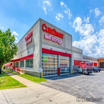 Self-Storage Units at 1900 N Narragansett Ave in Chicago, IL @CubeSmart