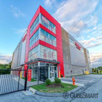 Self-Storage Units at 391 N Frontage Rd in New London, CT @CubeSmart