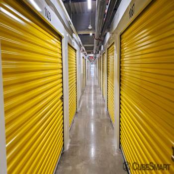 Self-Storage Units in Round Rock (From $23) at 1405 North I-35 @CubeSmart