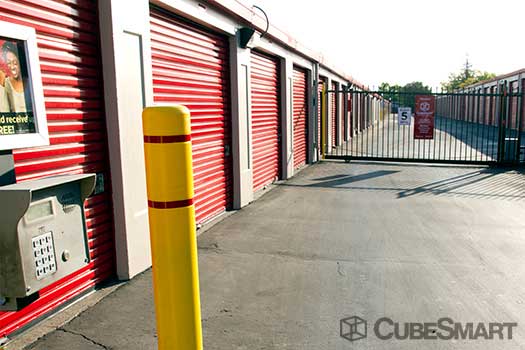 Self-Storage Units at 4950 Watt Avenue in North Highlands, CA @CubeSmart