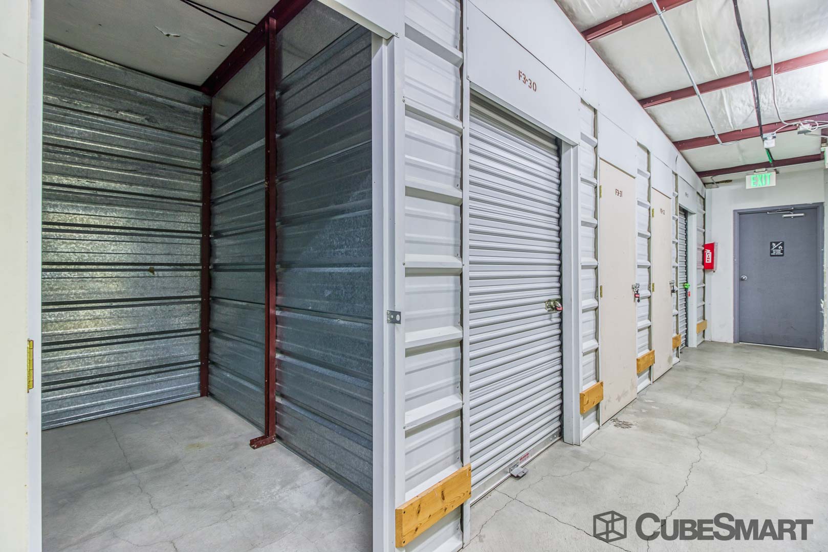 Self-Storage Units at 5353 E County Line Rd in Littleton, CO @CubeSmart