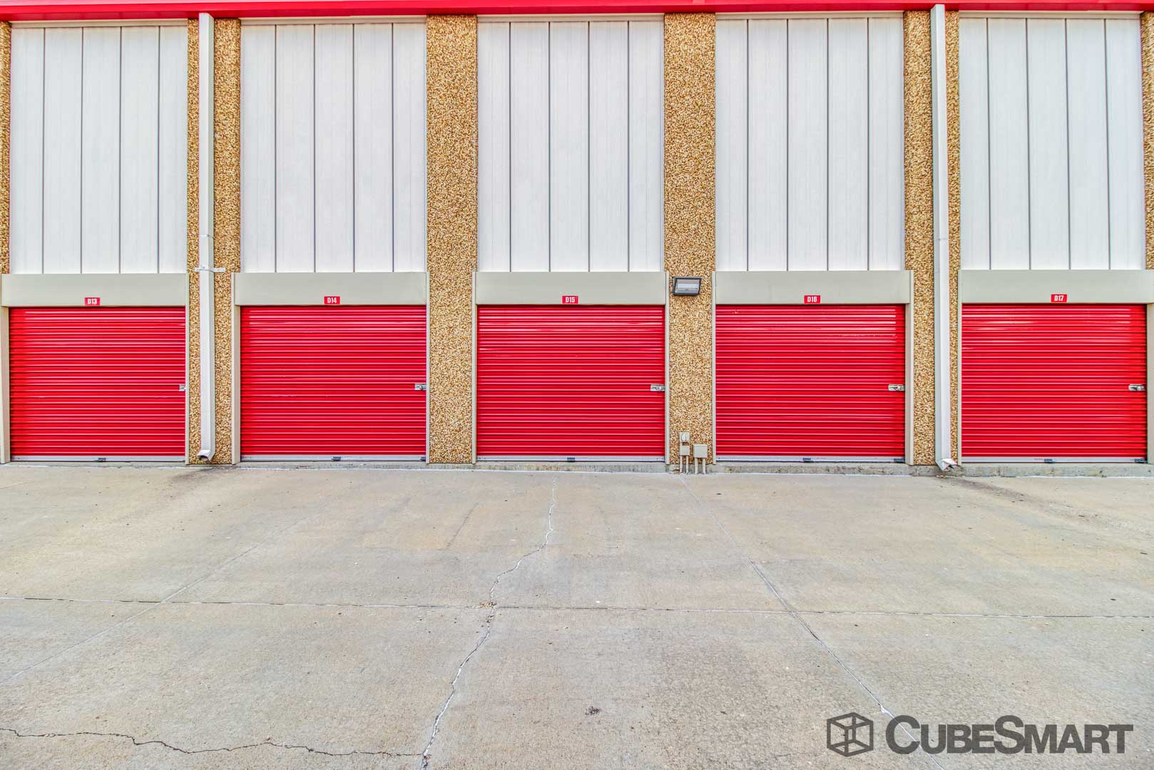 Self-Storage Units at 5353 E County Line Rd in Littleton, CO @CubeSmart