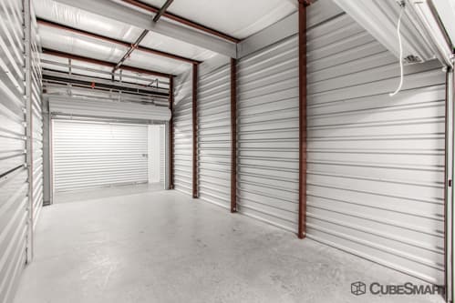 Self-Storage Units at 11200 Gladiolus Dr in Fort Myers, FL @CubeSmart