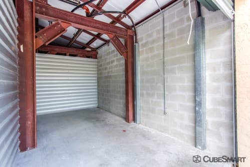 Self-Storage Units at 2607 Sw Pine Island Rd in Cape Coral, FL @CubeSmart