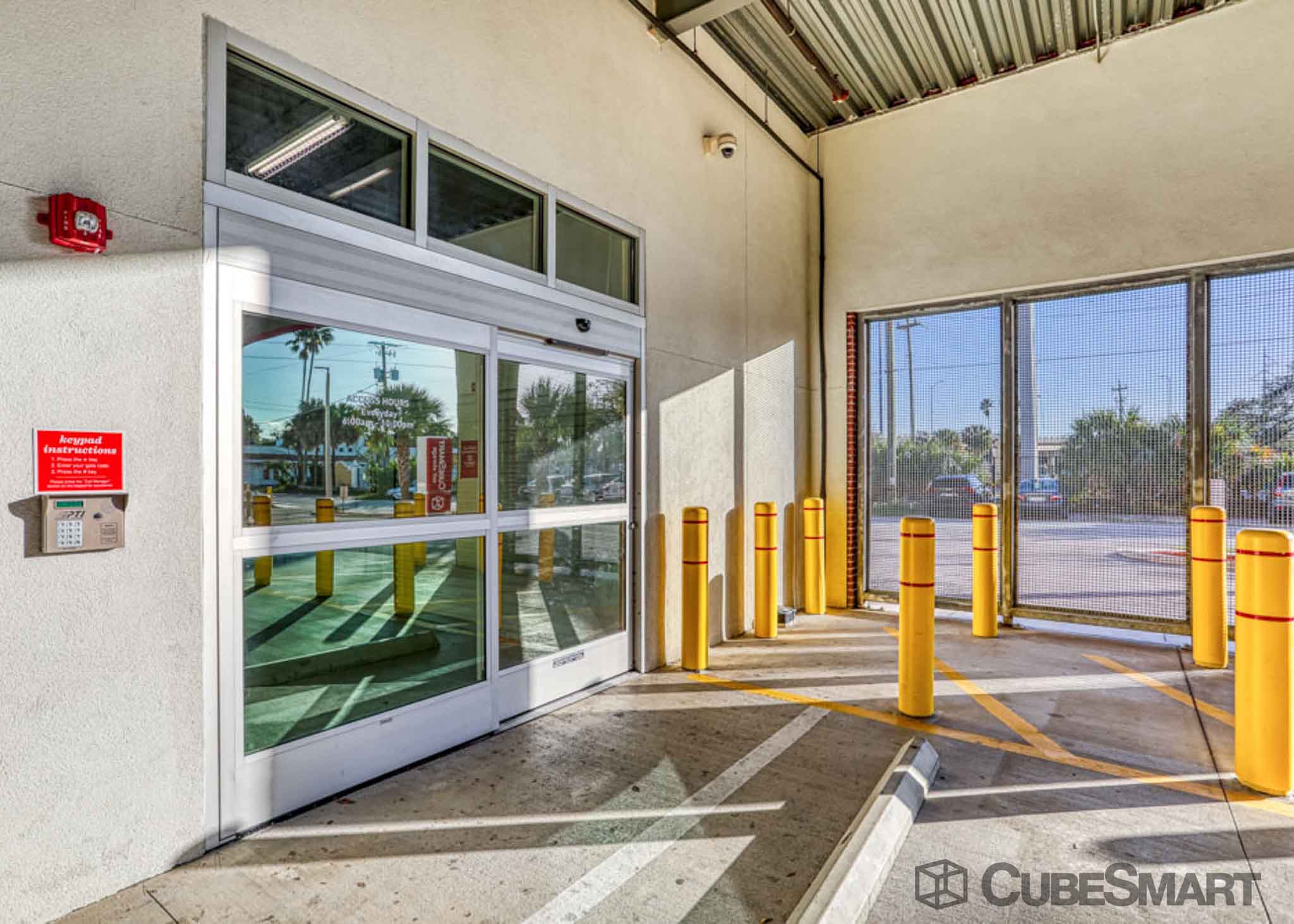 Self-Storage Units at 3007 W Granada St in Tampa, FL @CubeSmart
