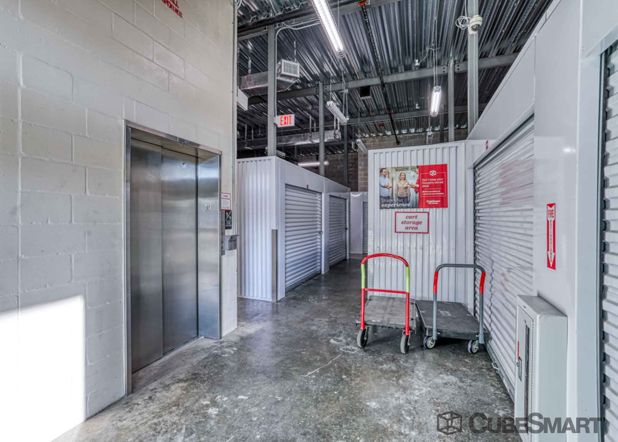 Self-Storage Units at 3007 W Granada St in Tampa, FL @CubeSmart