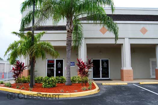 Self-Storage Units at 19200 US Highway 441 in Boca Raton, FL @CubeSmart