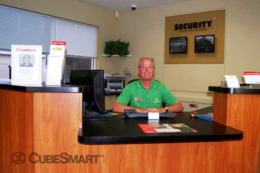 Self-Storage Units at 19200 US Highway 441 in Boca Raton, FL @CubeSmart