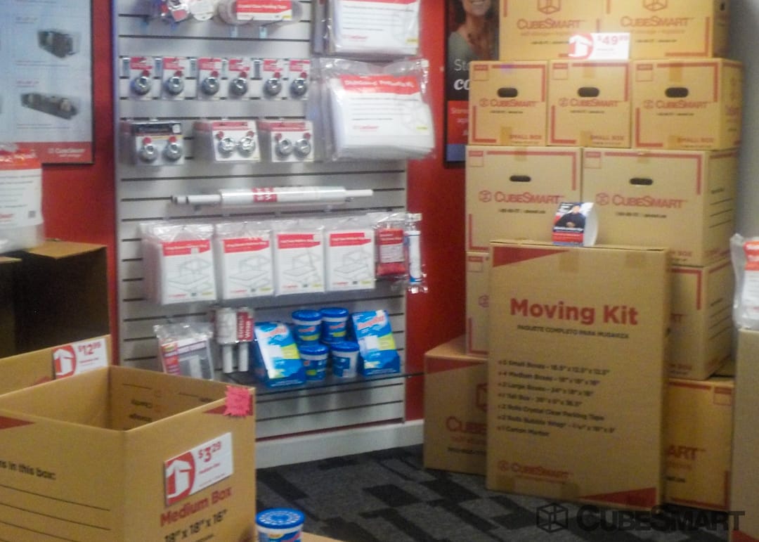 Self-Storage Units at 920 W Chatham St in Cary, NC @CubeSmart