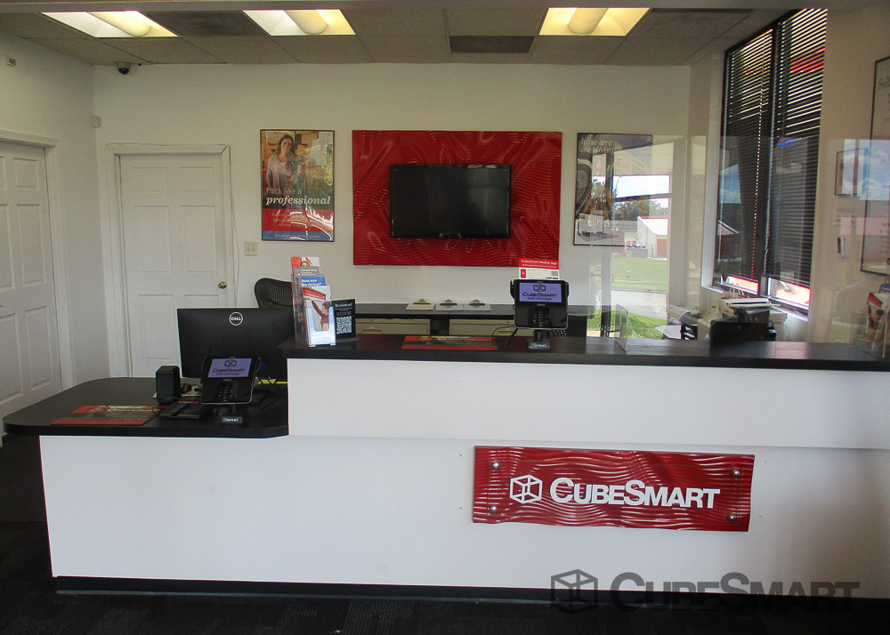 Self-Storage Units at 8704 Cherry Ln in Laurel, MD @CubeSmart