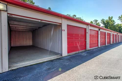 Self-Storage Units at 5440 S Marginal Rd in Cleveland, OH @CubeSmart