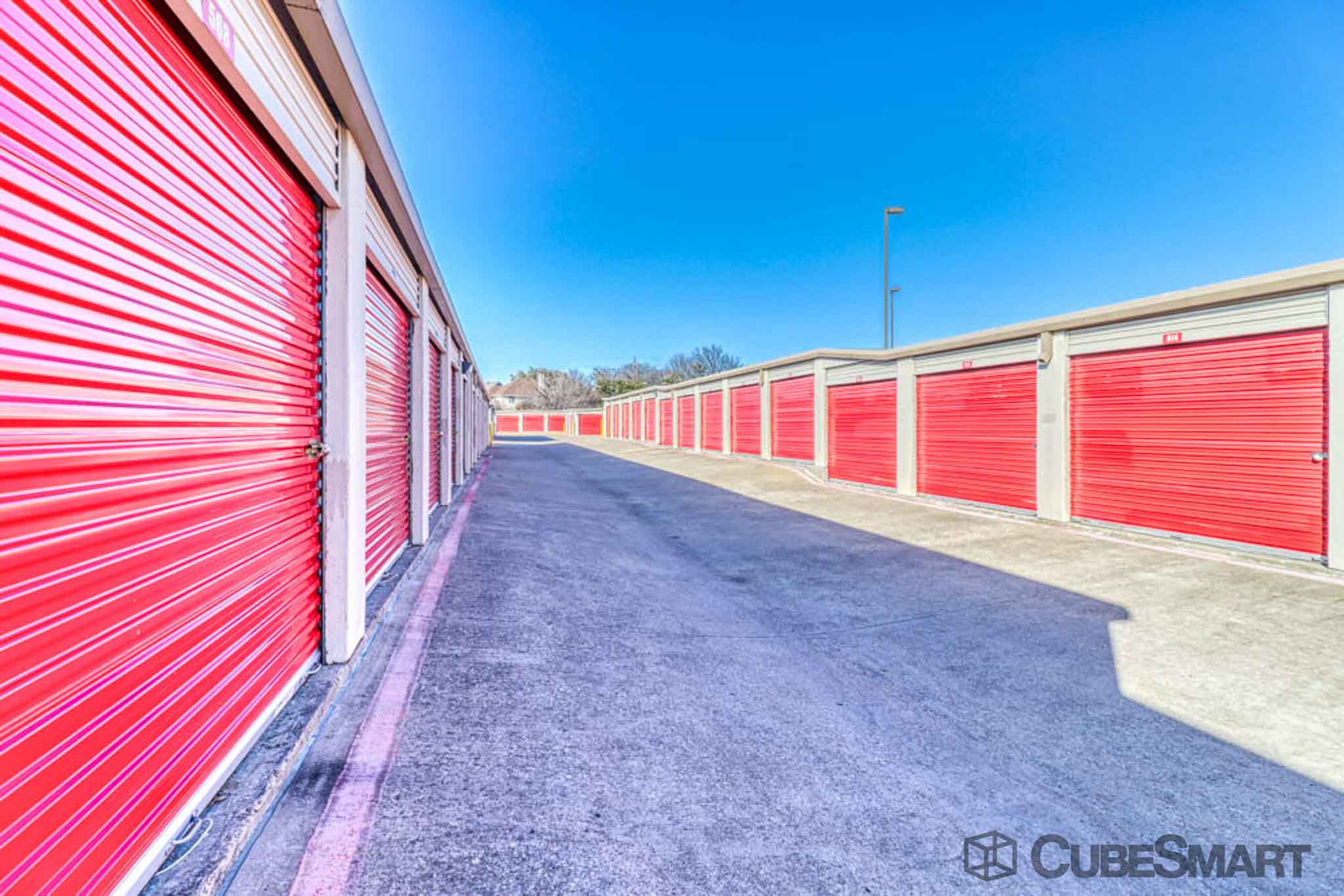 Self-Storage Units at 8680 Stonebrook Pkwy in Frisco, TX @CubeSmart
