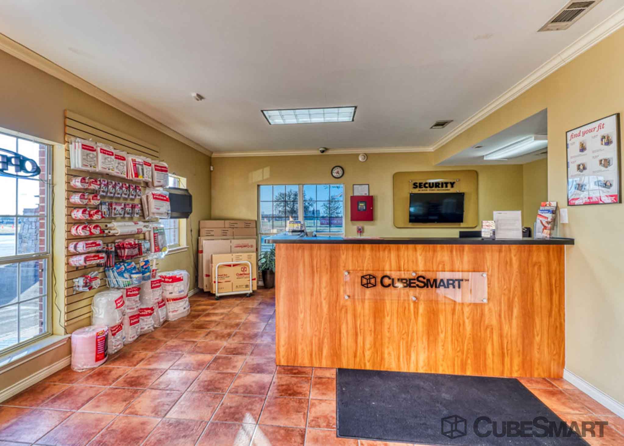 Self-Storage Units at 9500 Frisco St in Frisco, TX @CubeSmart