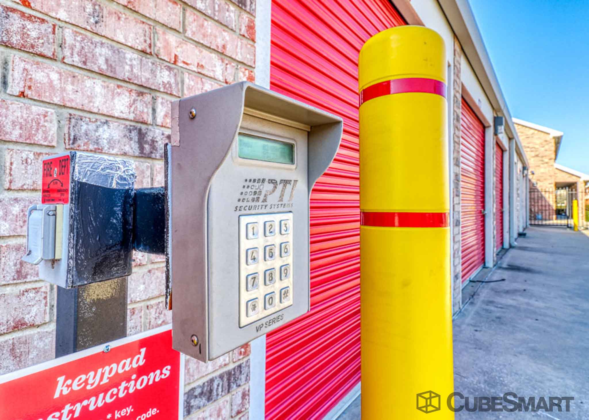 Self-Storage Units at 4105 Fairway Court in Carrollton, TX @CubeSmart