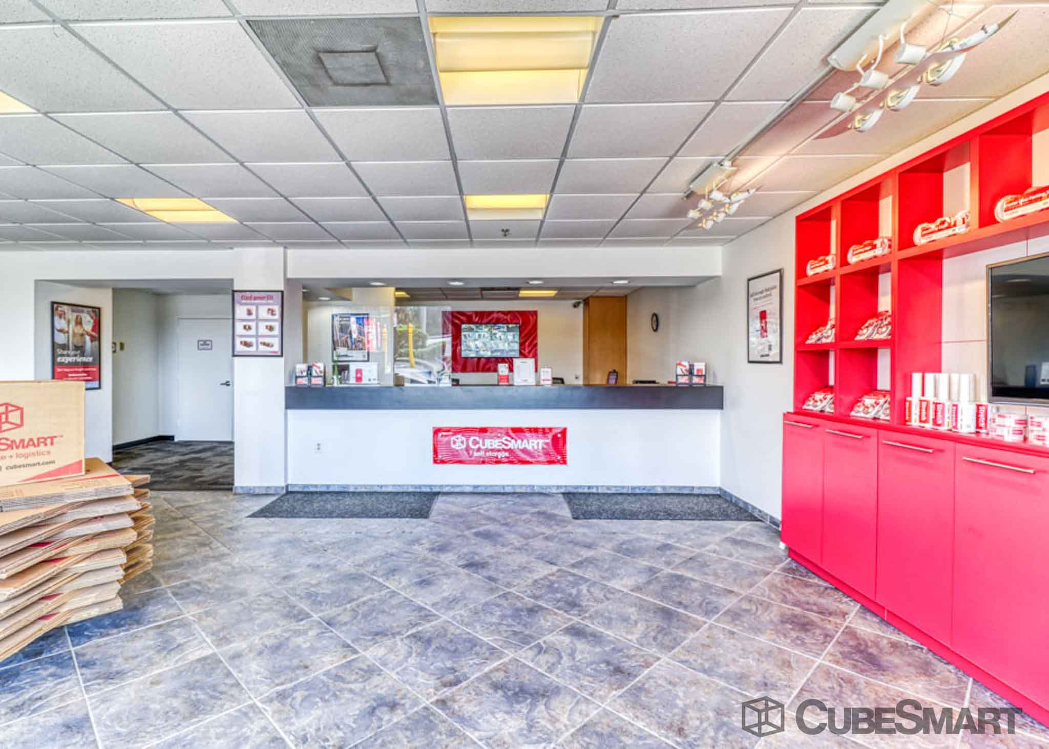 Self-Storage Units at 12701 Sw 124th St in Miami, FL @CubeSmart