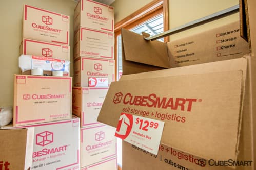 Self-Storage Units at 6446 E Main St in Reynoldsburg, OH @CubeSmart