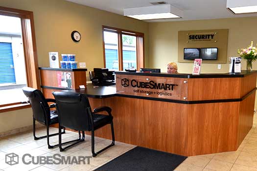 Self-Storage Units at 5252 Nike Drive in Hilliard, OH @CubeSmart