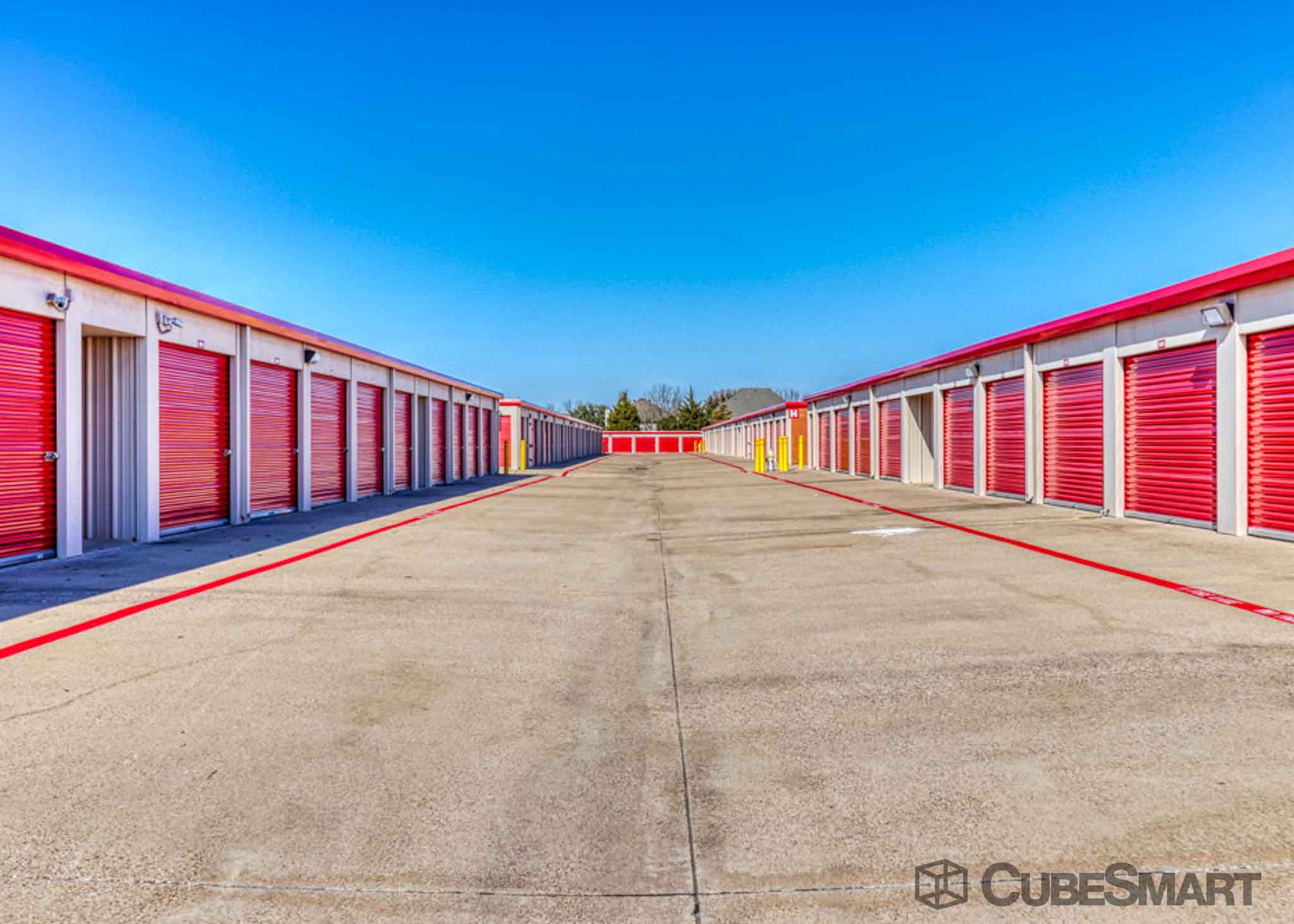 Self-Storage Units at 12300 College Pkwy in Frisco, TX @CubeSmart