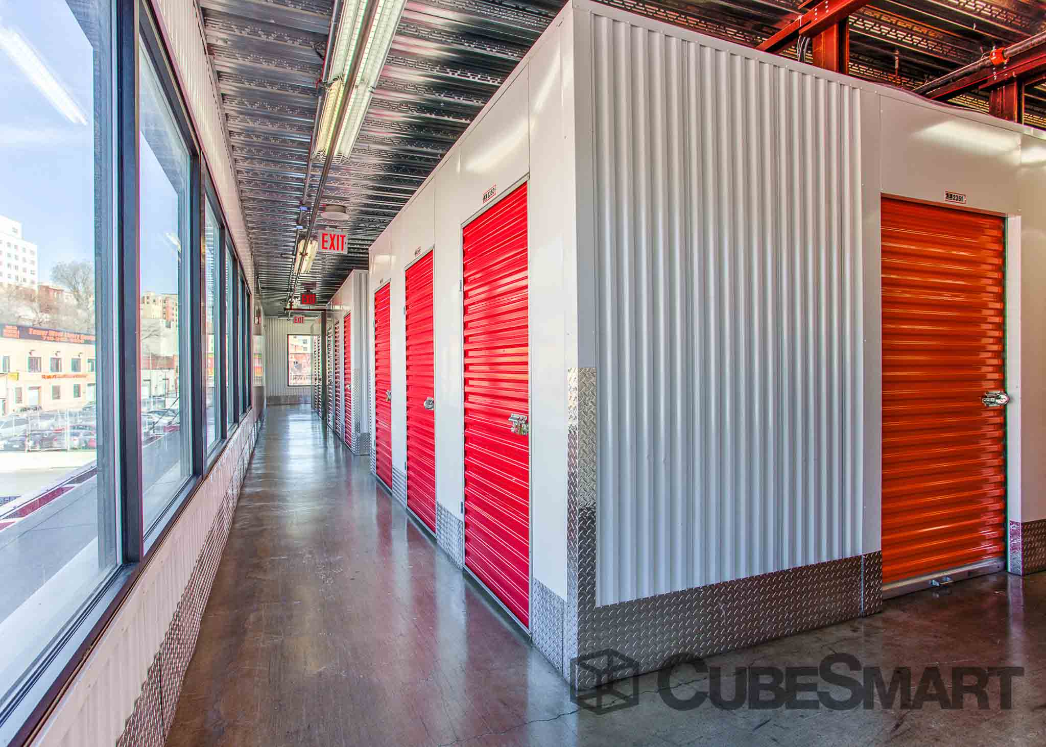 Self-Storage Units at 1376 Cromwell Ave in Bronx, NY @CubeSmart