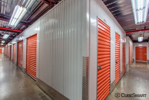 Self-Storage Units at 955 Bronx River Ave in Bronx, NY @CubeSmart