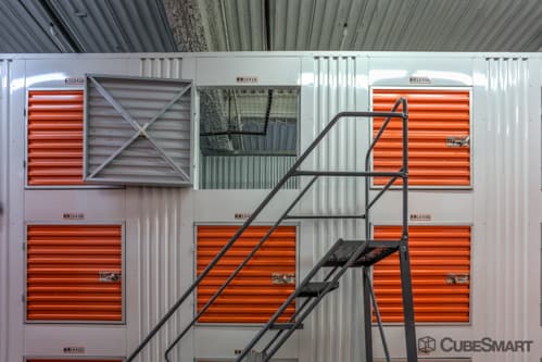 Self-Storage Units at 1880 Bartow Ave in Bronx, NY @CubeSmart