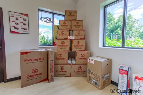 Self-Storage Units at 3391 S High St in Columbus, OH @CubeSmart