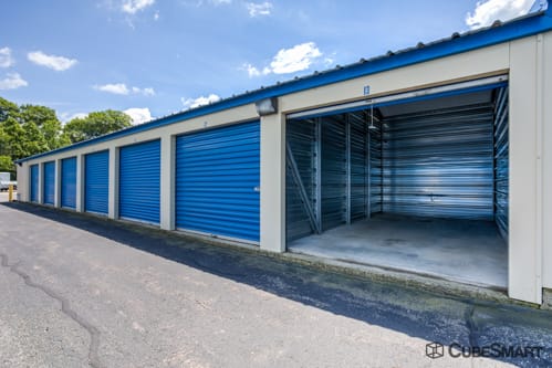 Self-Storage Units in Woonsocket (From $92) at 1700 Diamond Hill Rd ...
