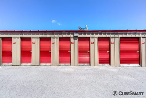 Self-Storage Units at 5916 Robertson Ave in Nashville, TN @CubeSmart
