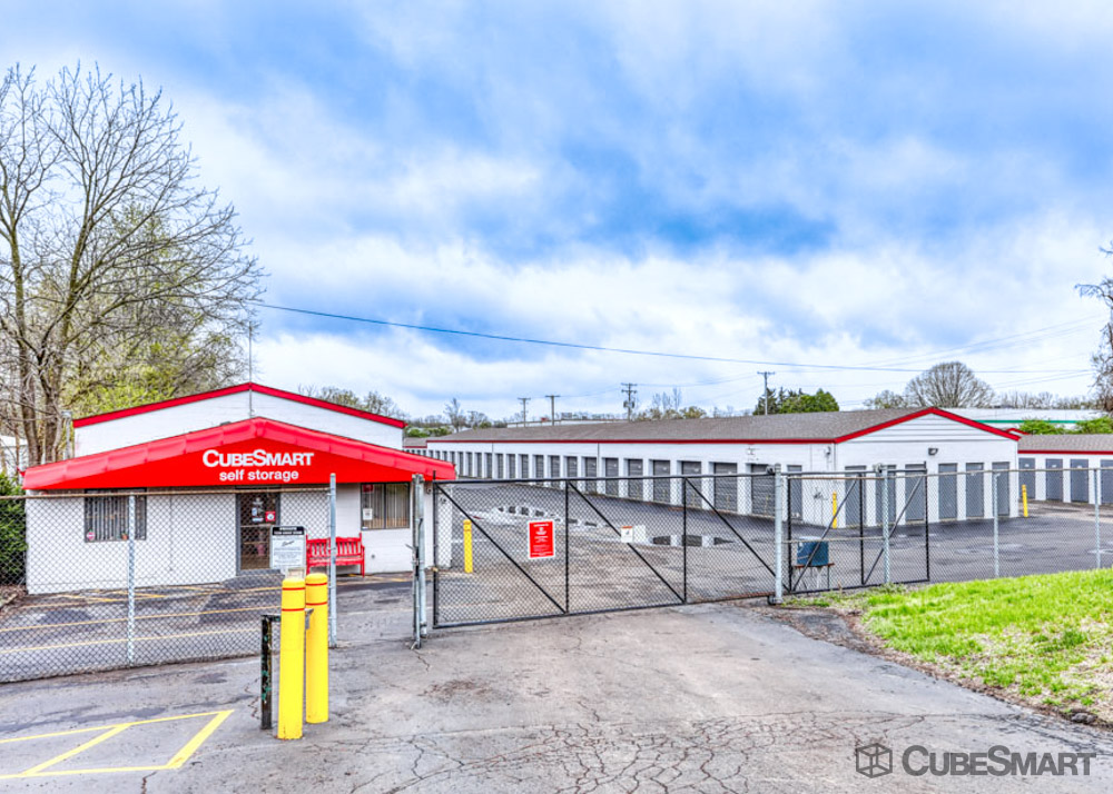 Storage Units at 426 N Smithville Rd, Dayton, OH | CubeSmart
