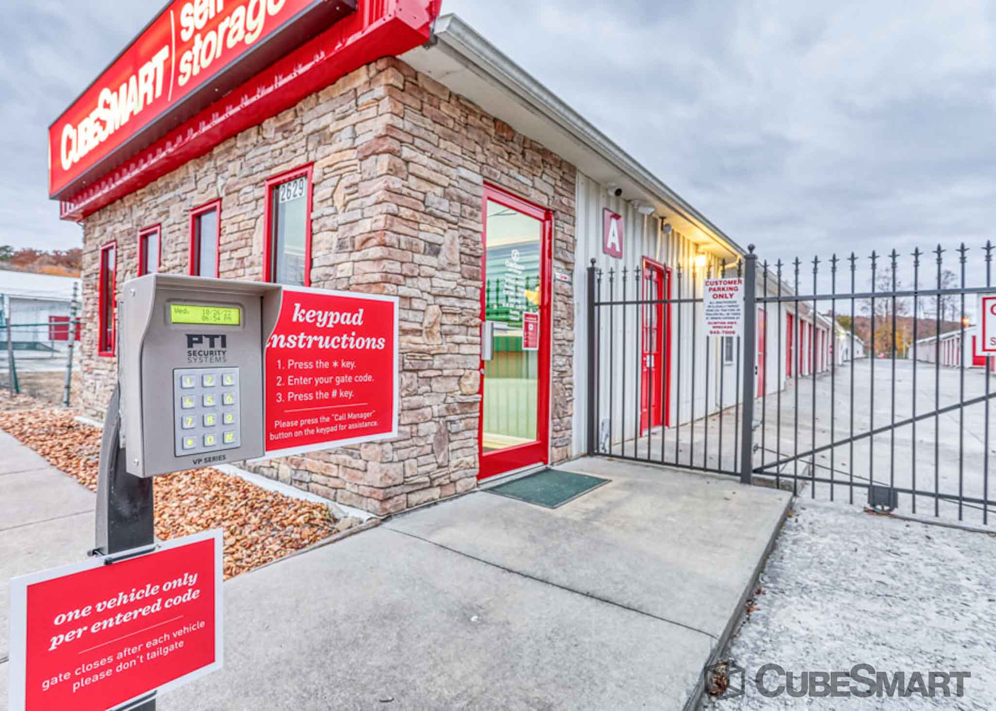 Self-Storage Units at 2629 Clinton Hwy in Powell, TN @CubeSmart