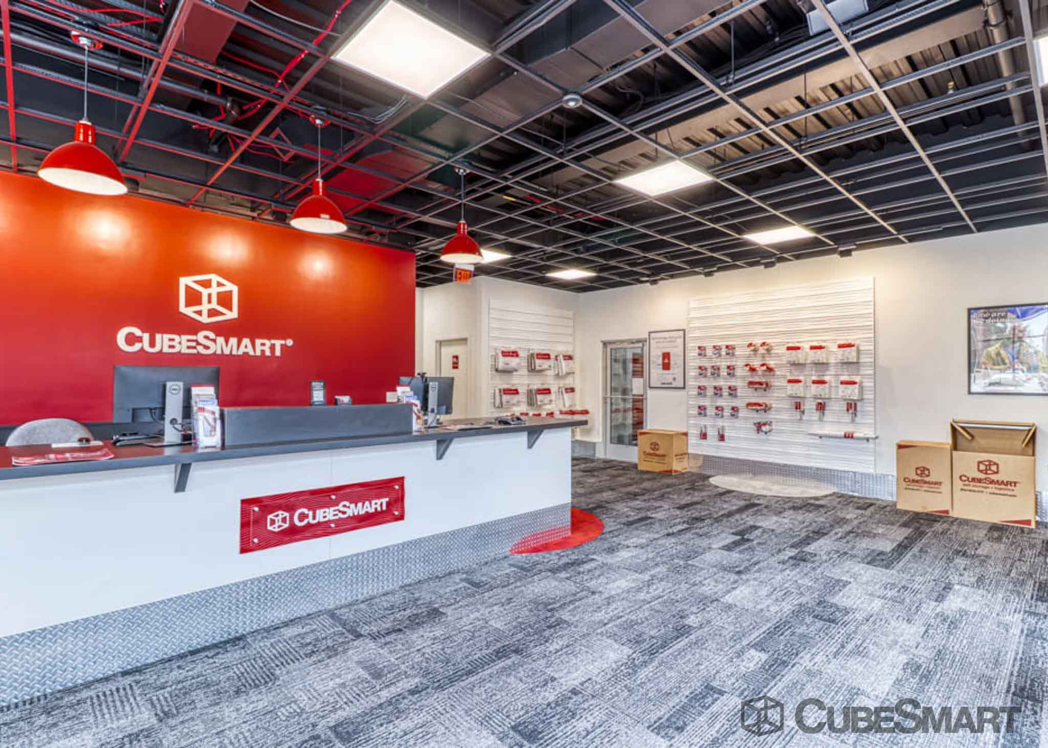 Self-Storage Units at 21501 42nd Ave in Queens, NY @CubeSmart