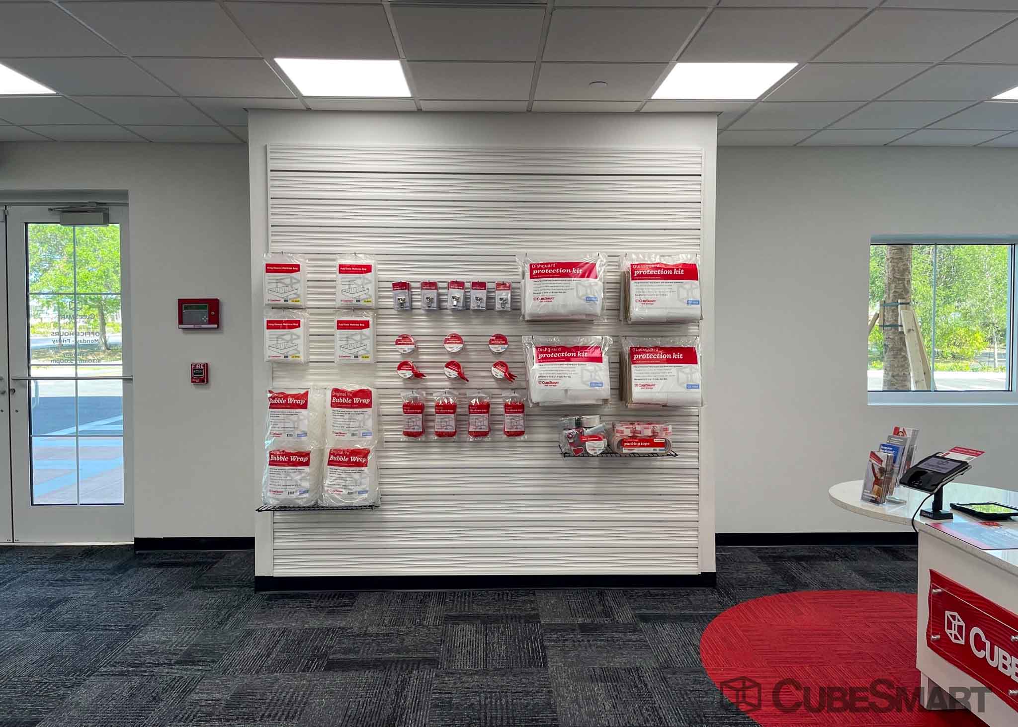 Self-Storage Units at 750 Valley Stream Dr in Naples, FL @CubeSmart