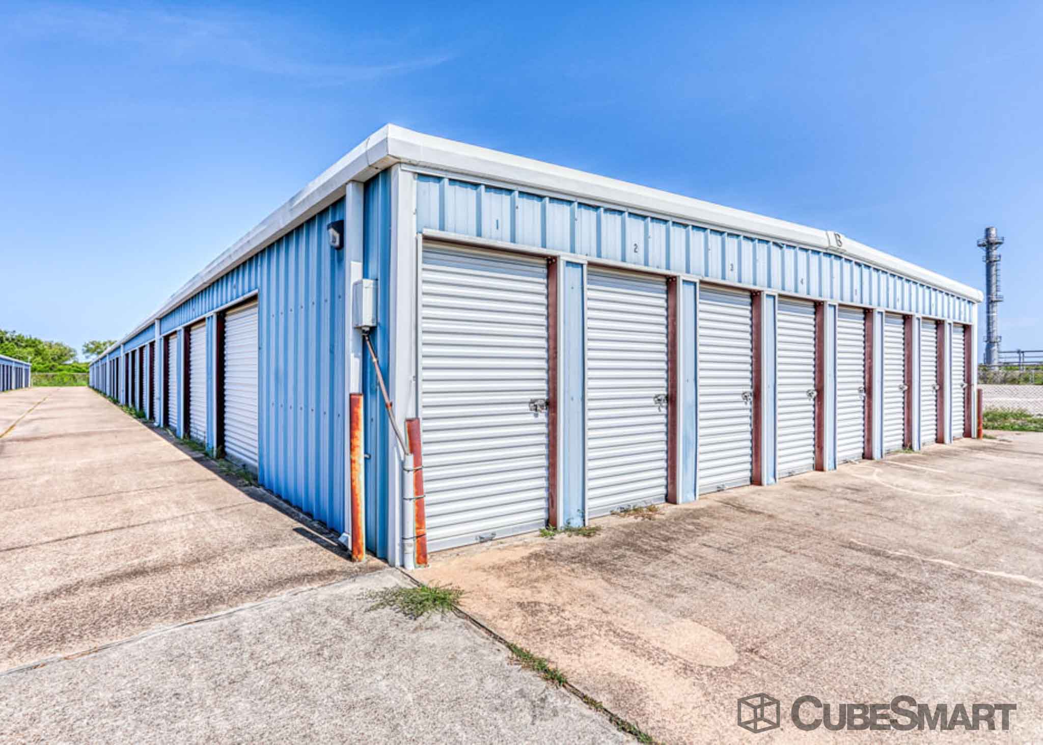 Self-Storage Units at 1932 Fm523 in Freeport, TX @CubeSmart