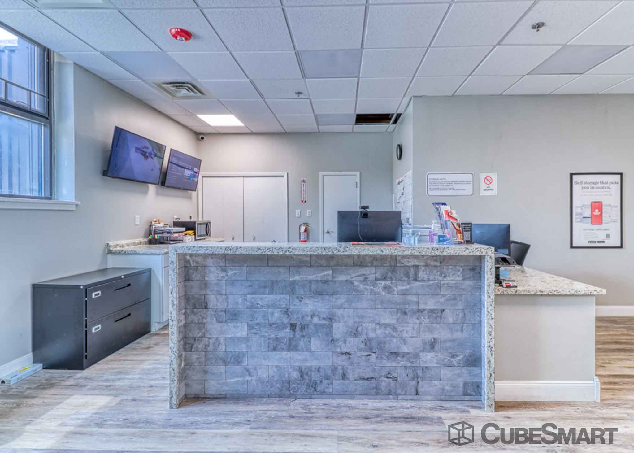 Self-Storage Units at 831 Cobb Ave in Kalamazoo, MI @CubeSmart