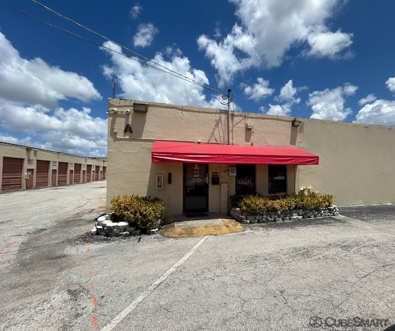 Storage Units at 7401 Nw 68th Street, Miami, FL | CubeSmart