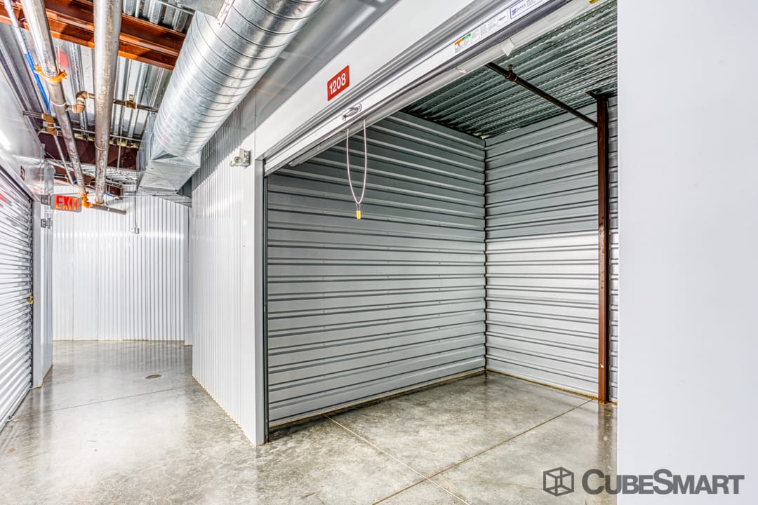 Self-Storage Units at 306 FM 2977 in Rosenberg, TX @CubeSmart