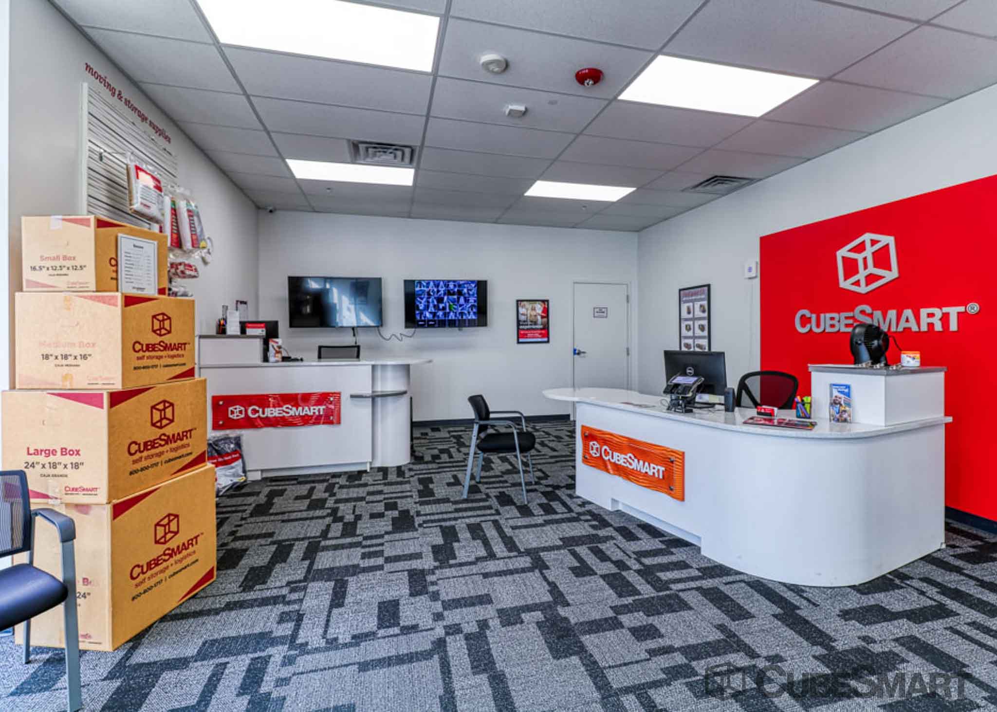 Self-Storage Units at 5725 S Transit Rd in Lockport, NY @CubeSmart