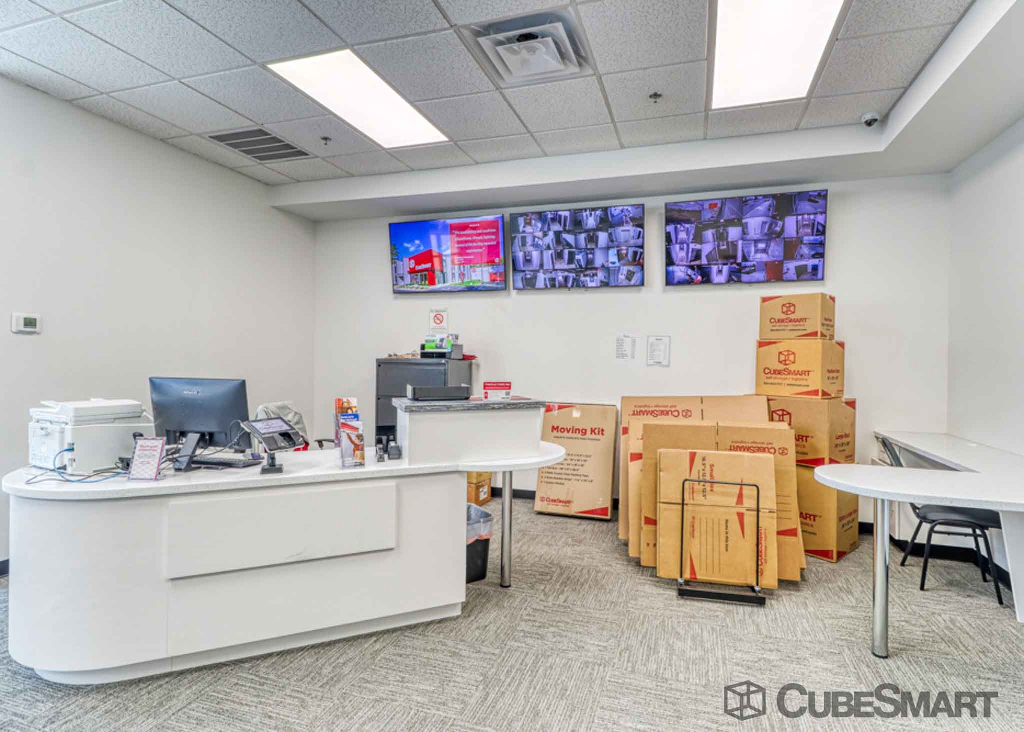 Self-Storage Units at 6290 Glenway Ave in Cincinnati, OH @CubeSmart