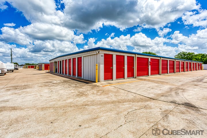 Self-Storage Units in Houston (From $24) at 7705 Mchard Rd @CubeSmart