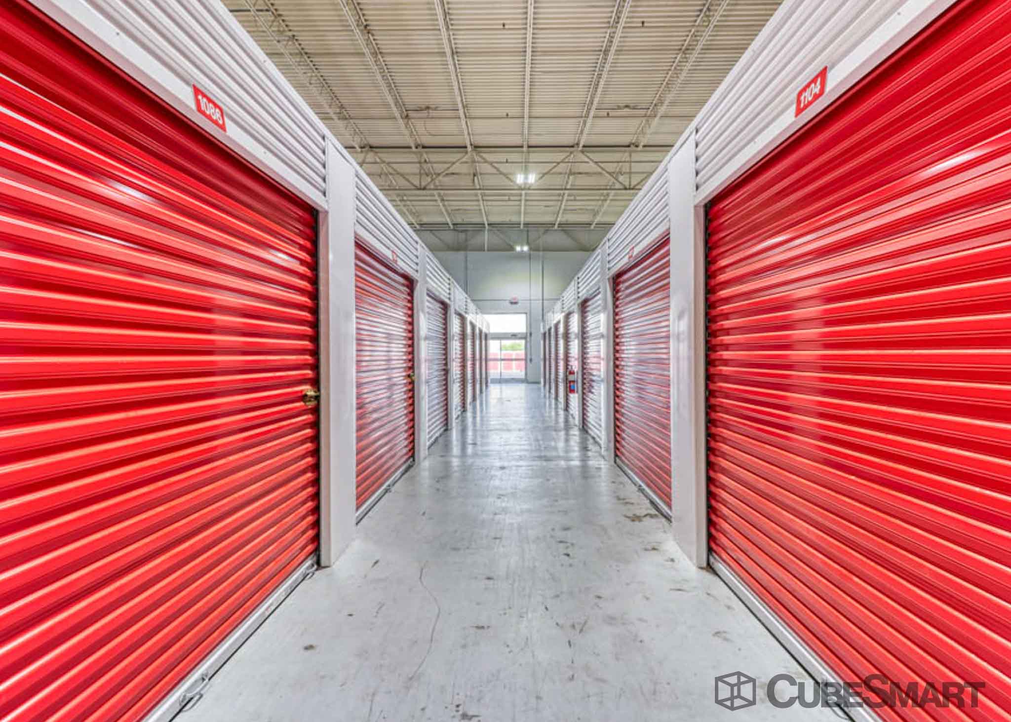 Self-Storage Units at 4875 Stage Rd in Memphis, TN @CubeSmart