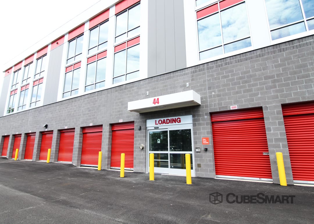 Self-Storage Units in Rockville (From $53) at 44 Research Pl @CubeSmart