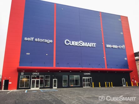Self-Storage Units in Brooklyn (From $21) at 163 6th St @CubeSmart