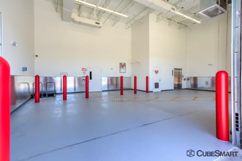 Self-Storage Units in Tampa (From $36) at 4310 W Gandy Blvd @CubeSmart