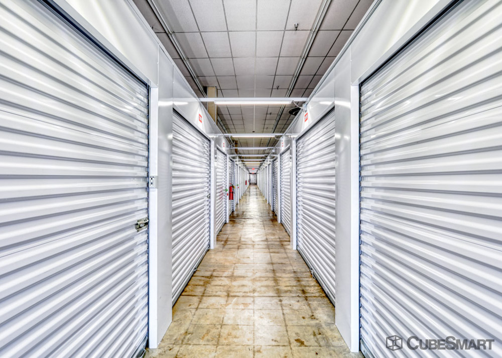 Self-Storage Units at 5952 Brainerd Rd in Chattanooga, TN @CubeSmart