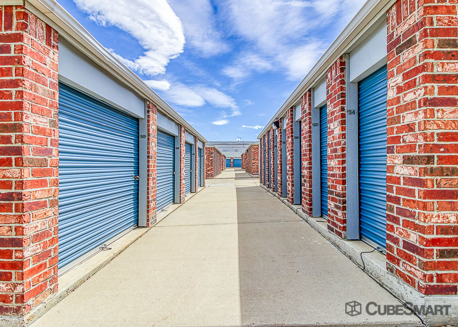 Self-Storage Units at 1390 S Valentia St in Denver, CO @CubeSmart